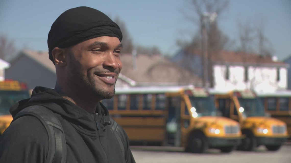 Louisville bus driver gains national attention helping student on ...