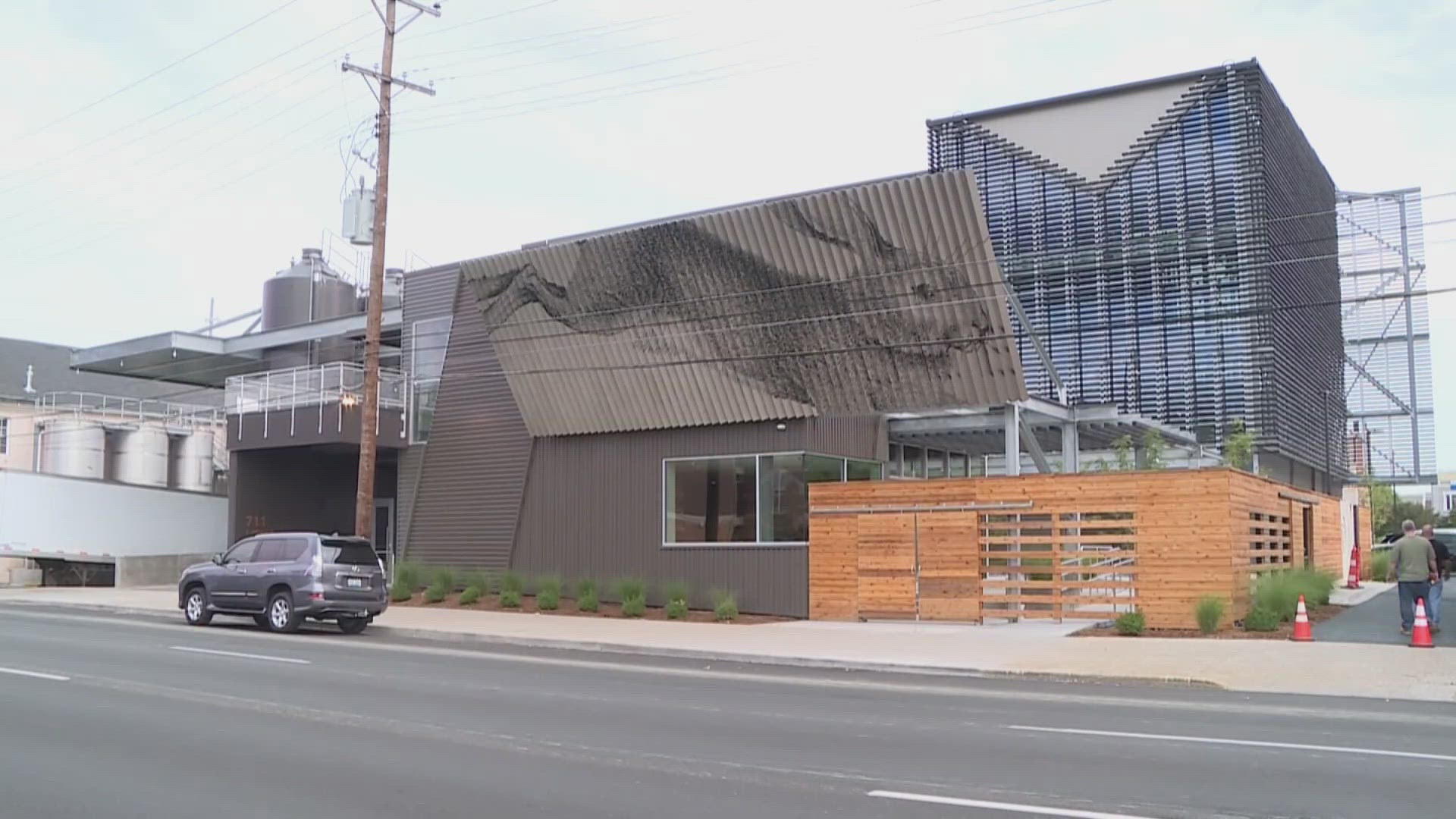 This Kentucky bourbon distillery tour was named the best in America ...