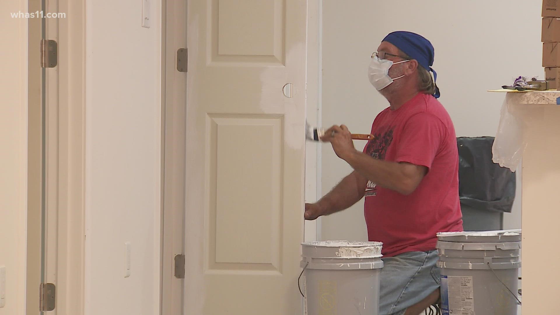UAW 862 builds home for veteran through Operation Victory | whas11.com