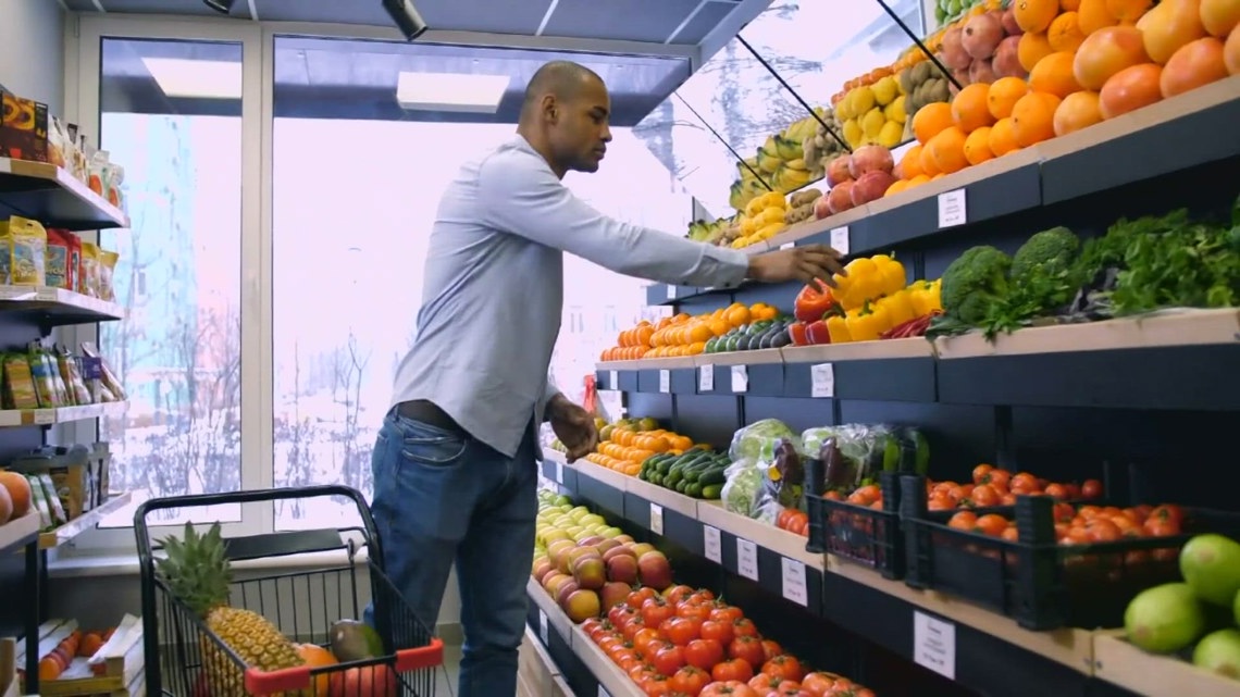 How to eat healthy while saving money in 2025 | whas11.com
