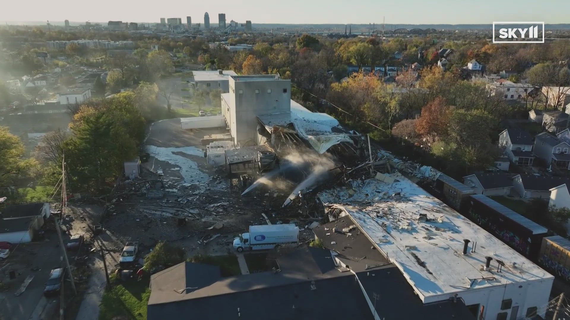 Two workers dead after massive factory explosion in Louisville | whas11.com
