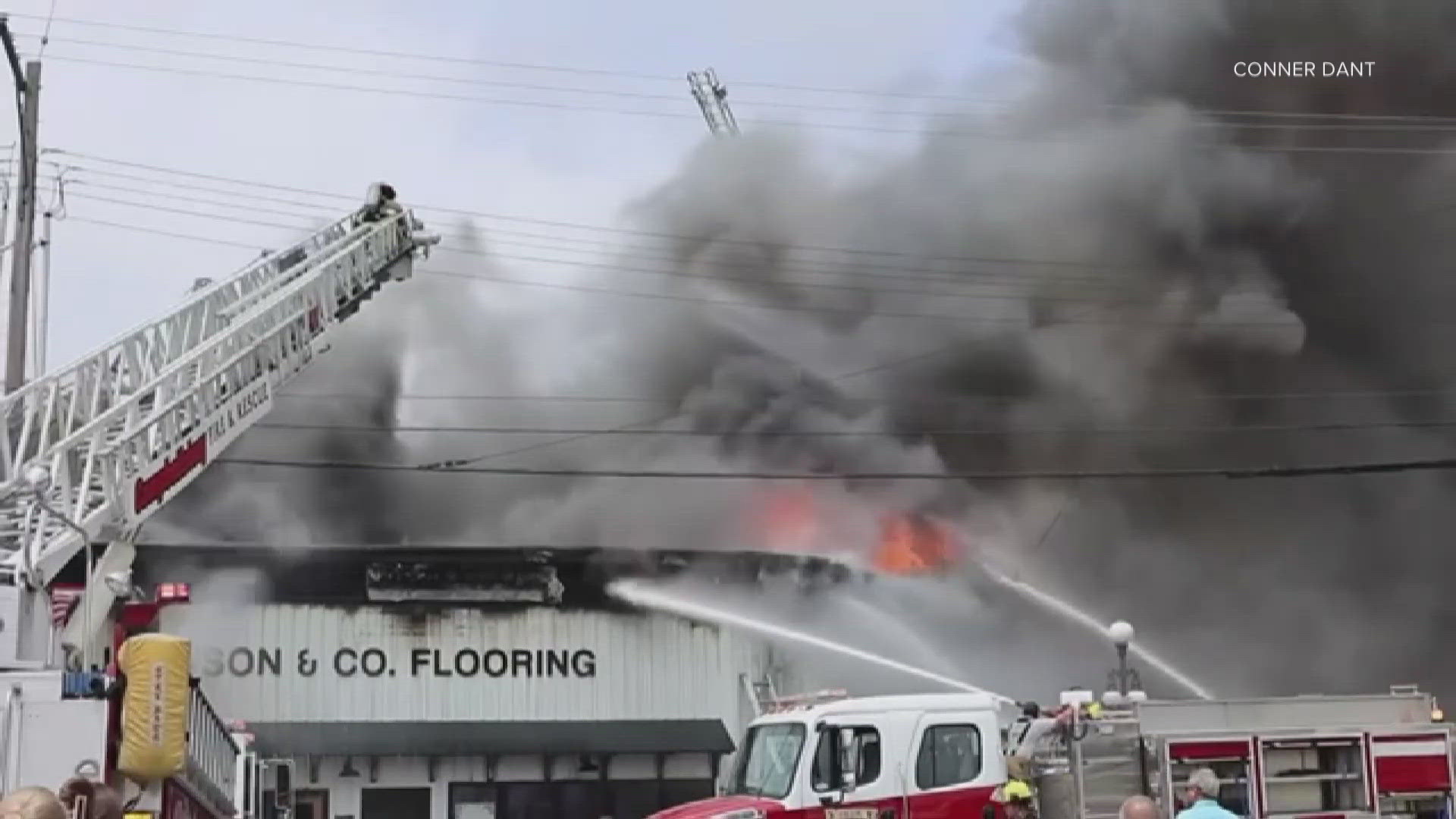 Authorities respond to massive fire at Henry County business | whas11.com