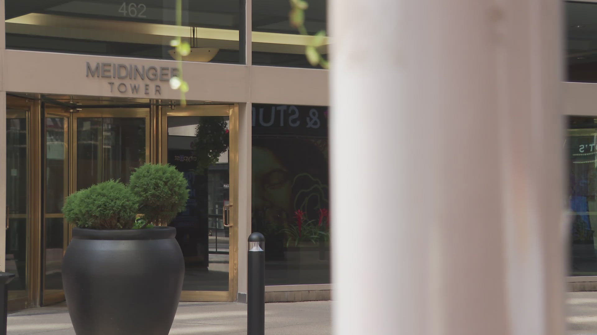 Downtown's Meidinger Tower is being repossessed | whas11.com