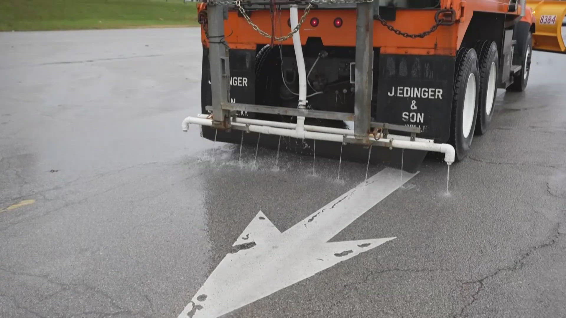 Louisville ramps up plows, preps for winter storm | whas11.com