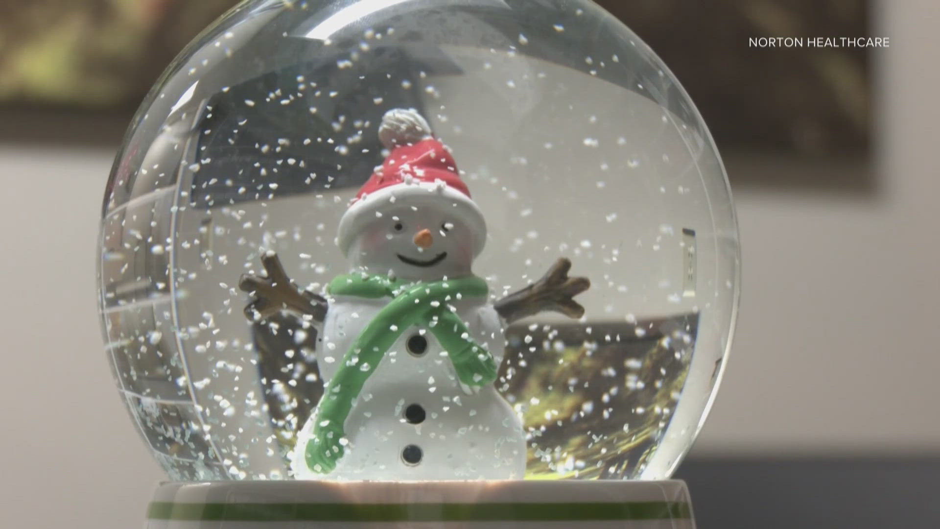 Norton Health warns parents of holiday decoration hazards for children ...