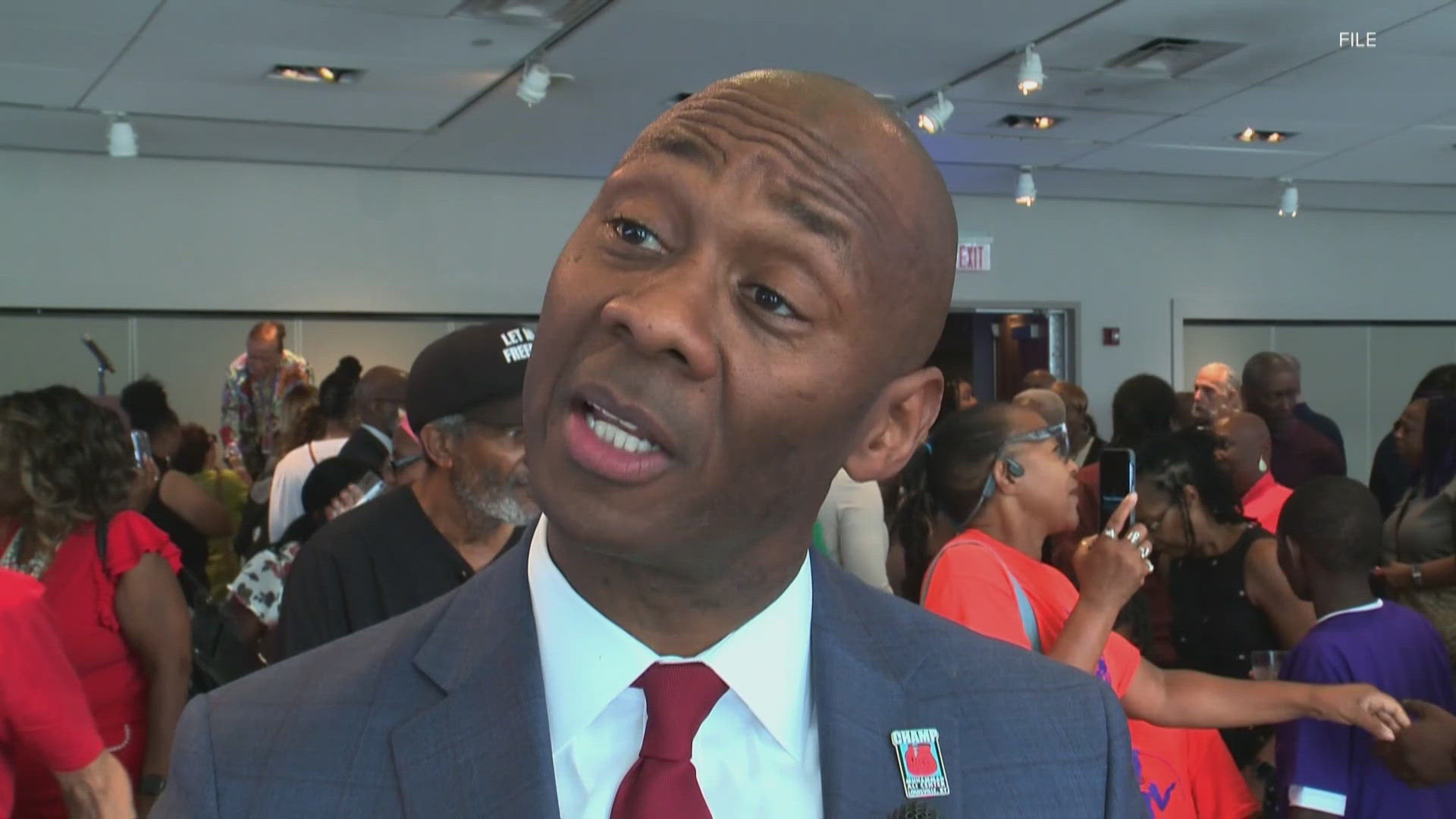 DeVone Holt steps down as president and CEO of Muhammad Ali Center ...