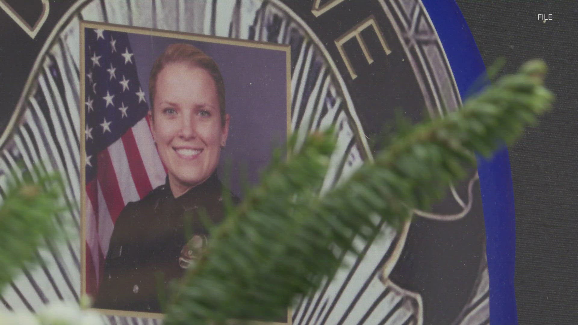 Friends, family remember LMPD Det. Deidre Mengedoht | whas11.com