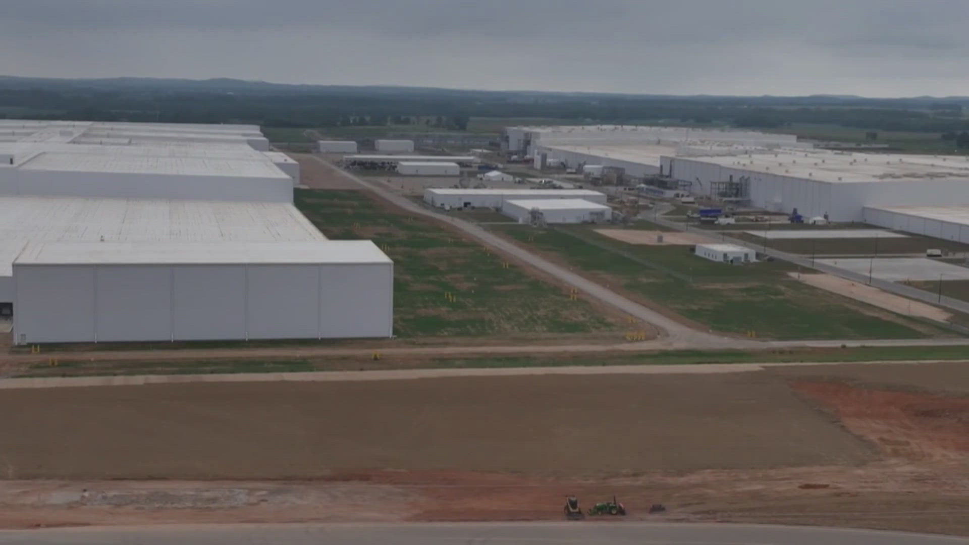 Residents hopeful as Kentucky's BlueOval SK battery plant begins ...