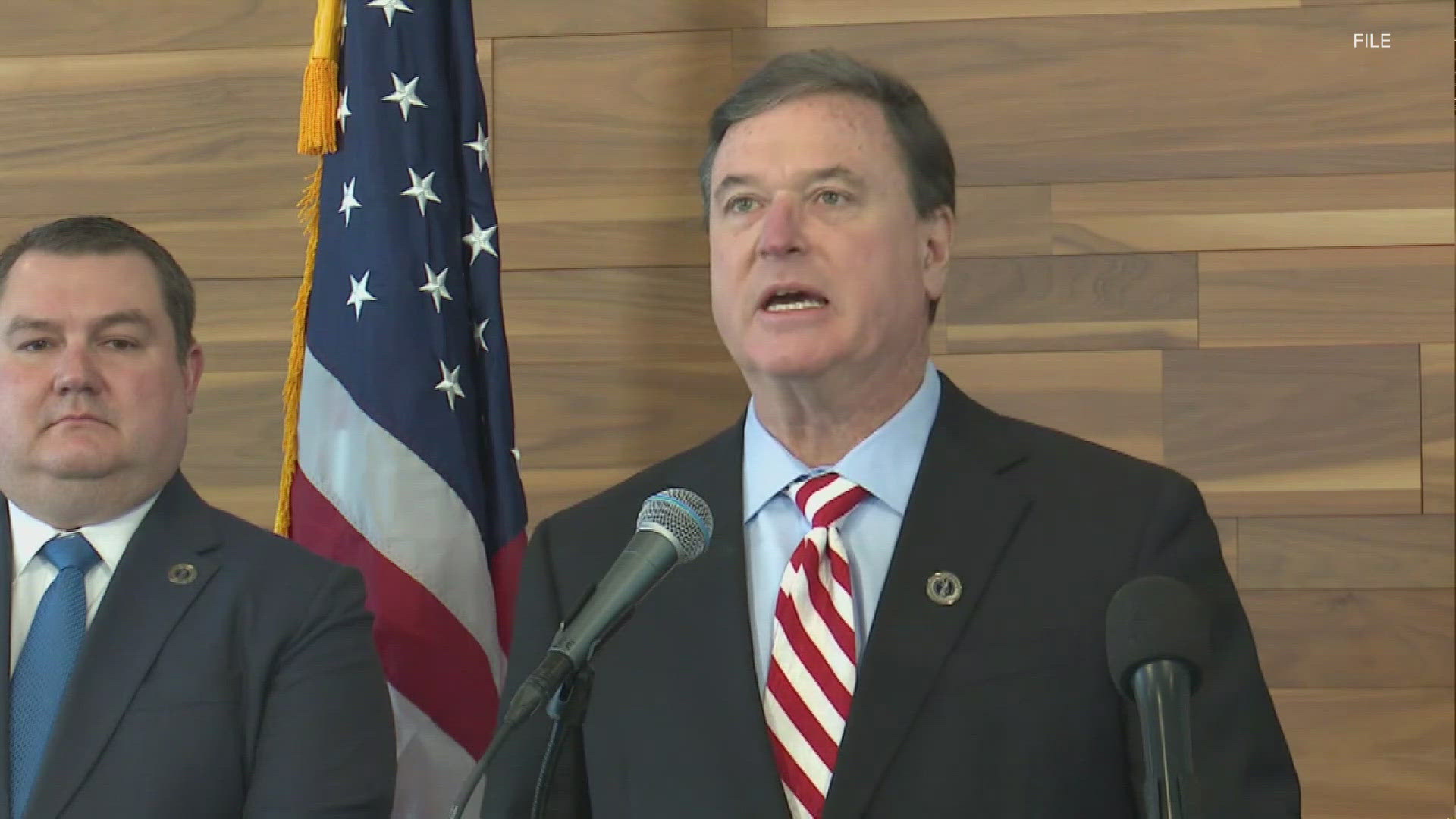 Lizzy Caplan Reacts to 'Mean Girls' 20-Year Anniversary and New Film ...