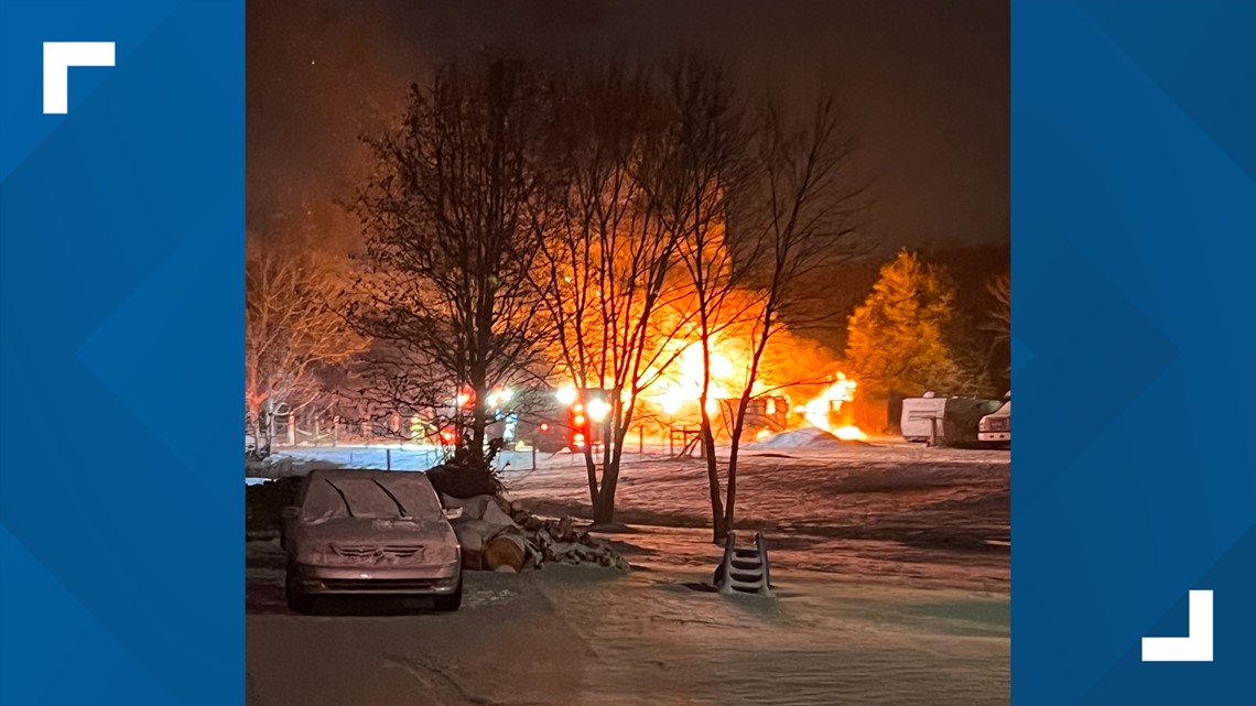 KY firefighters battle three separate fires on Christmas Eve | whas11.com