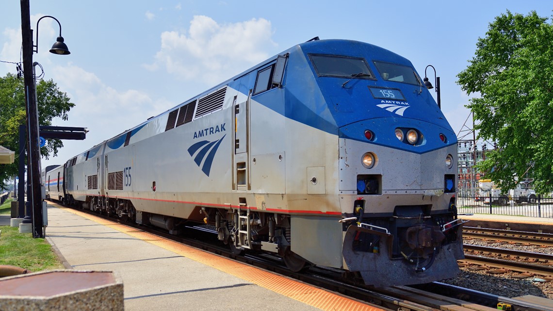 Louisville, Indiana leaders look into new Amtrak line to Chicago ...