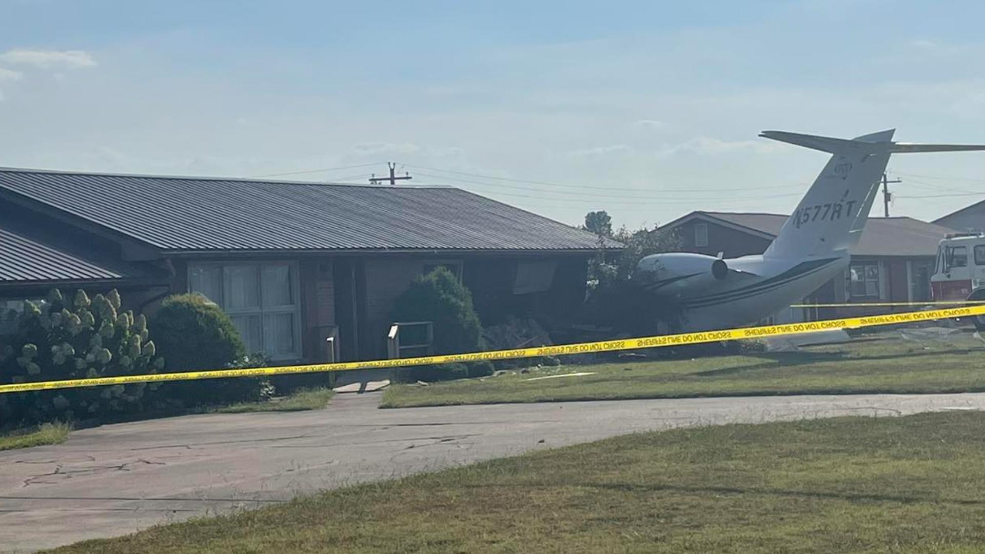 Small plane crashes into Mayfield home, Kentucky sheriff says | whas11.com