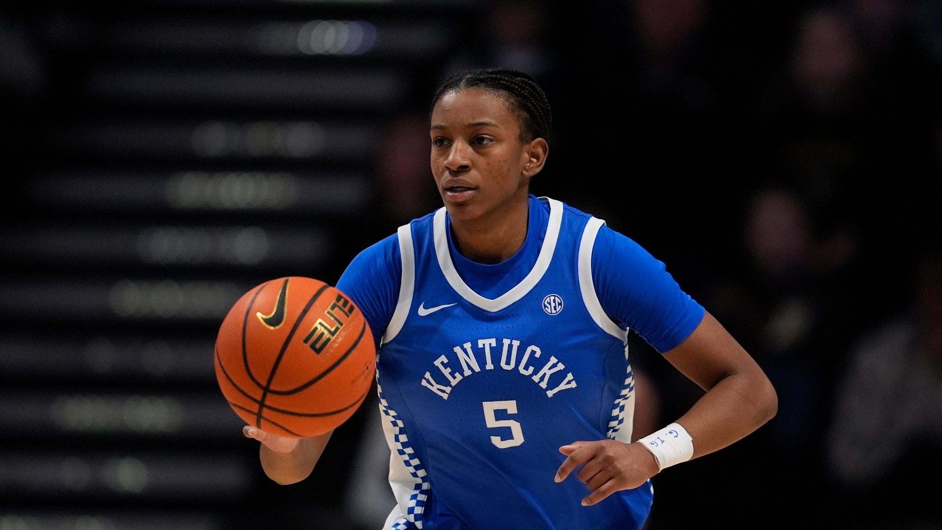 March Madness | Kentucky beats West Virginia and advances to Sweet 16 ...