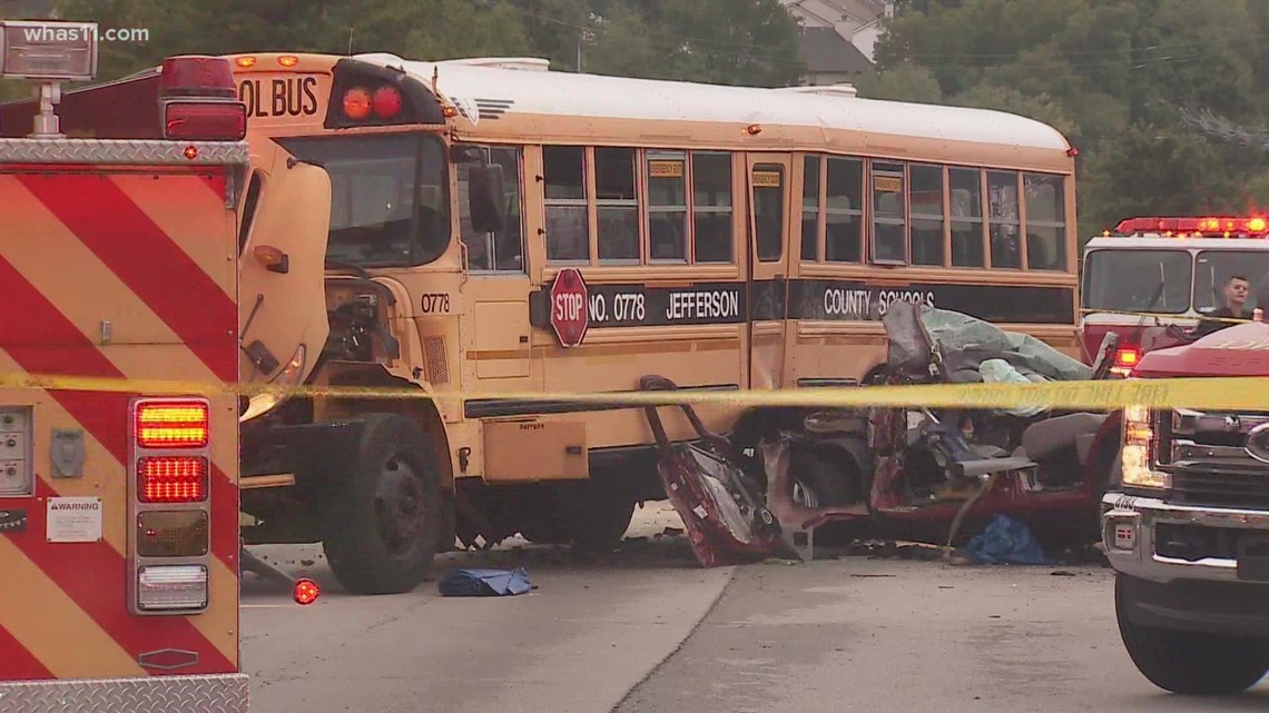 Neighbors want traffic light after deadly JCPS bus crash | whas11.com