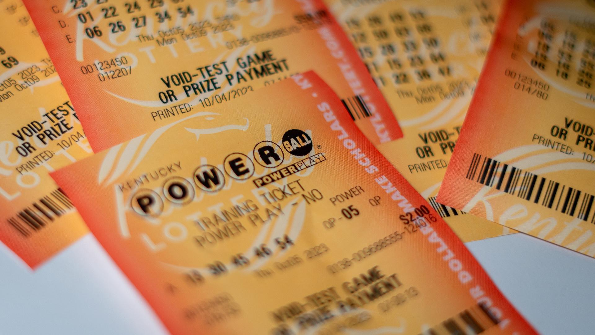 Kentucky couple wins big playing the Powerball as jackpot grows to $1.8 ...