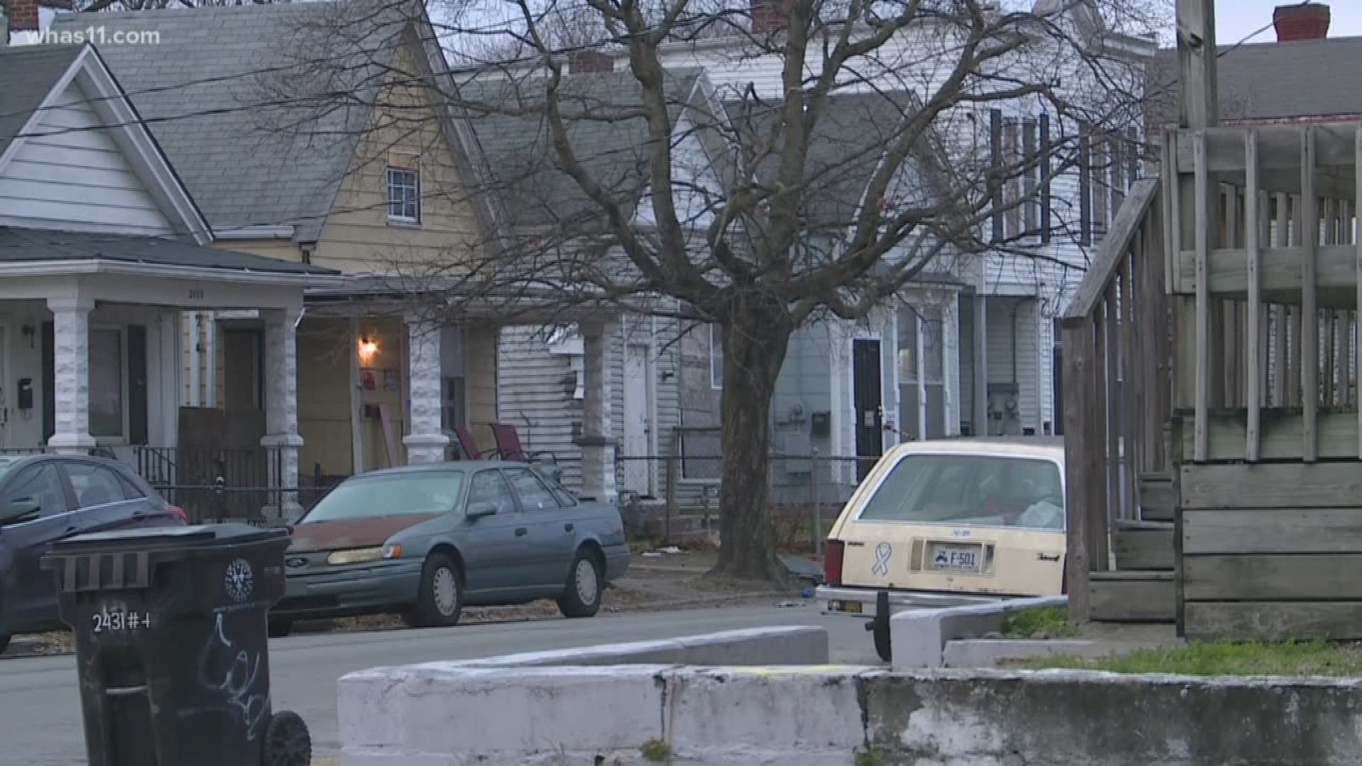 LMPD: Victim injured after shooting on St. Xavier Street | whas11.com