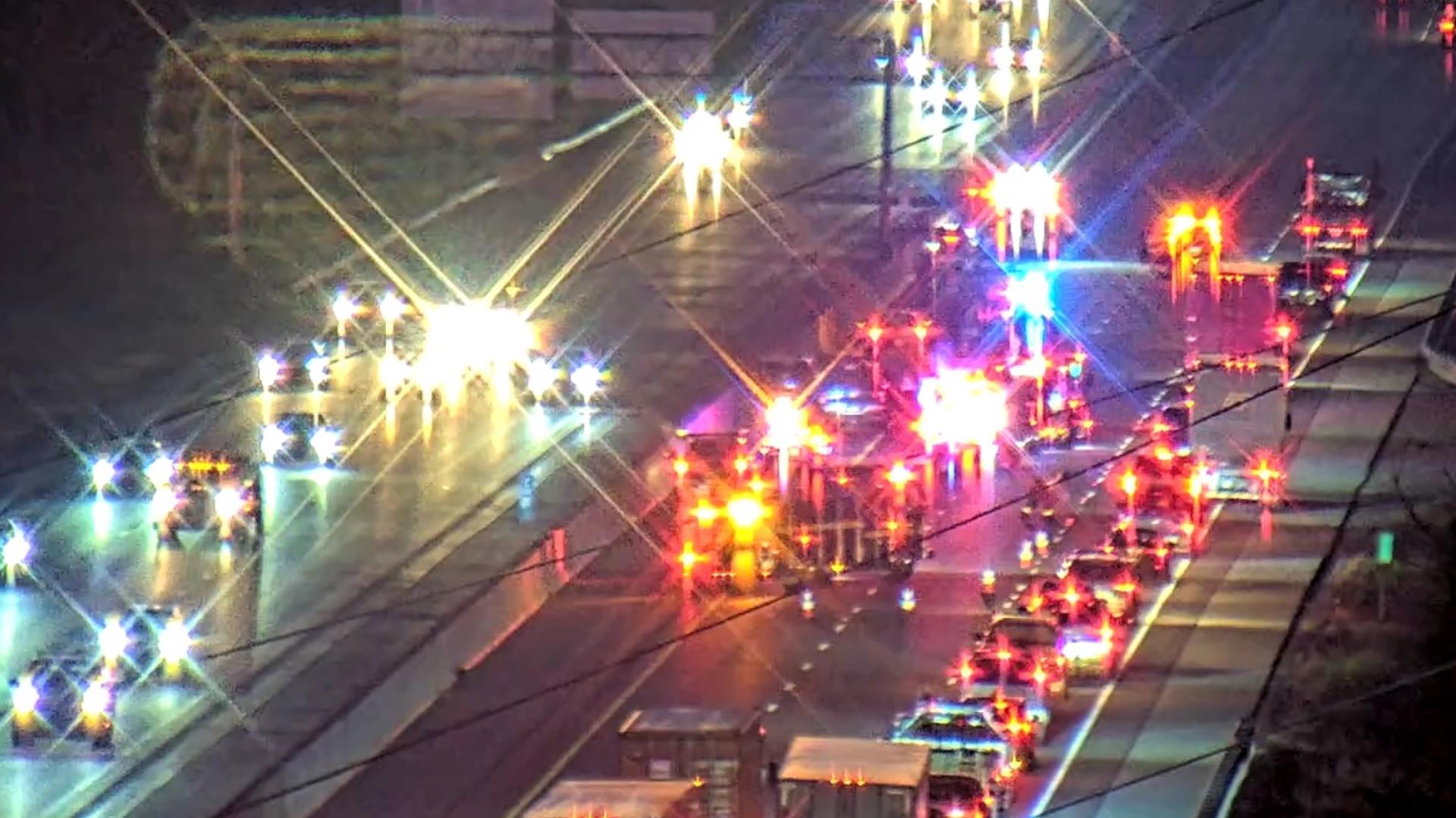 Louisville interstate reopens Tuesday morning after five-vehicle crash | whas11.com