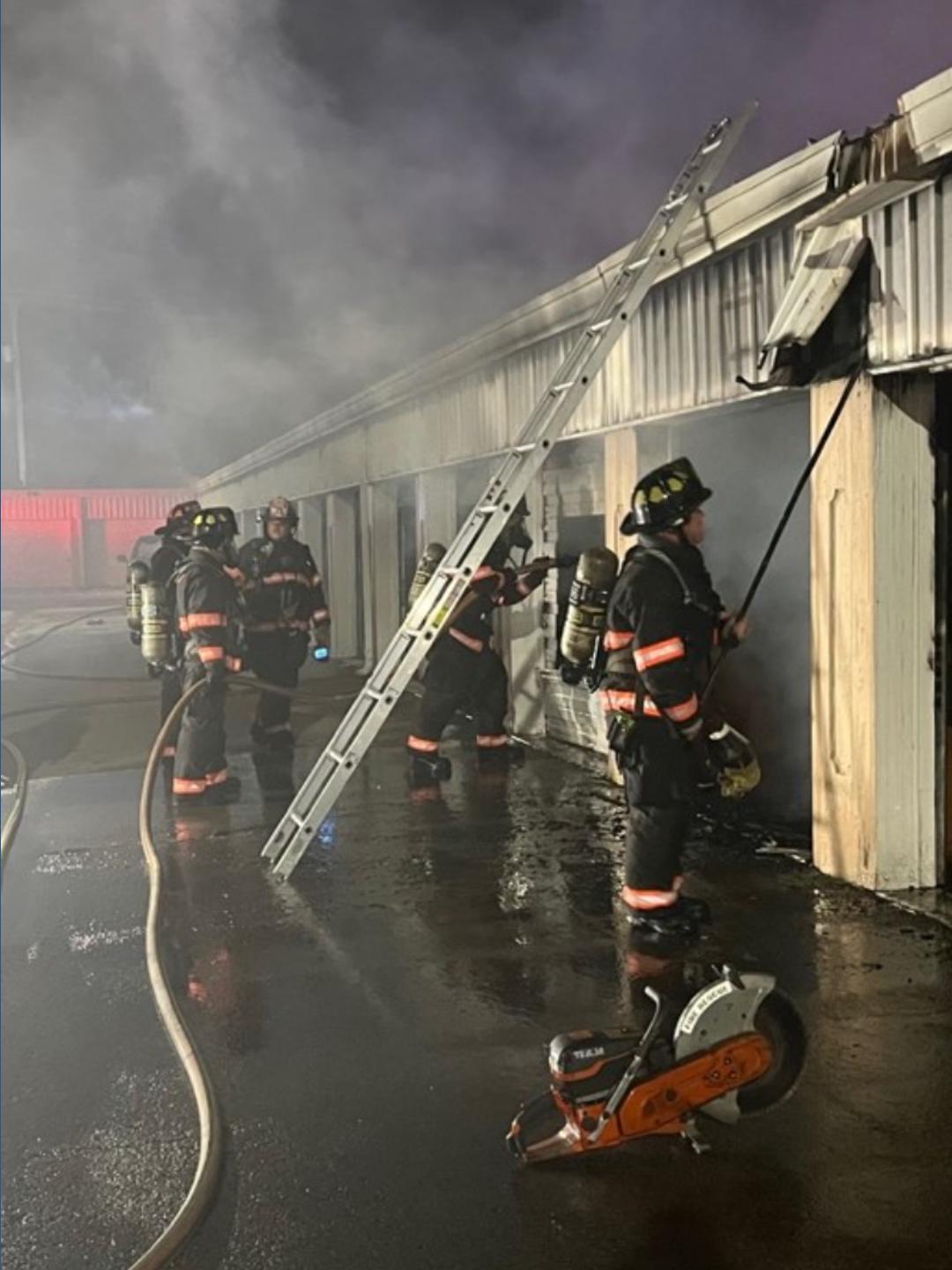 'Heavy fire' damages dozens of storage units at Louisville facility ...