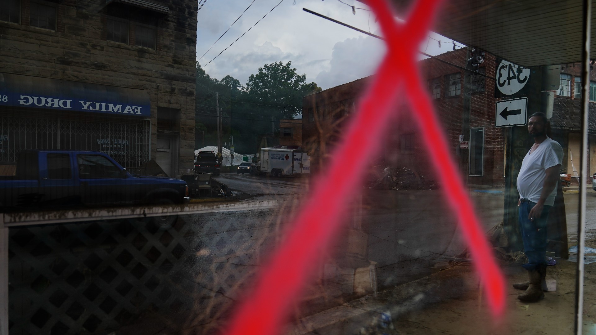 PHOTOS | City of Fleming-Neon begins cleanup after massive Kentucky ...