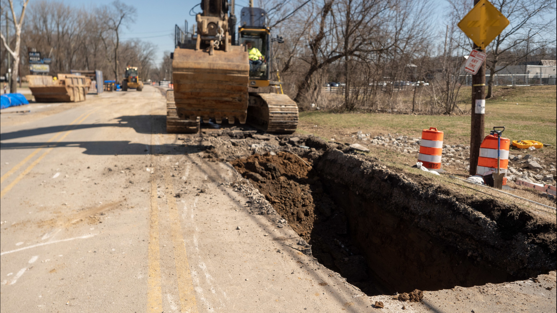 Louisville businesses remain open amid River Road closure | whas11.com