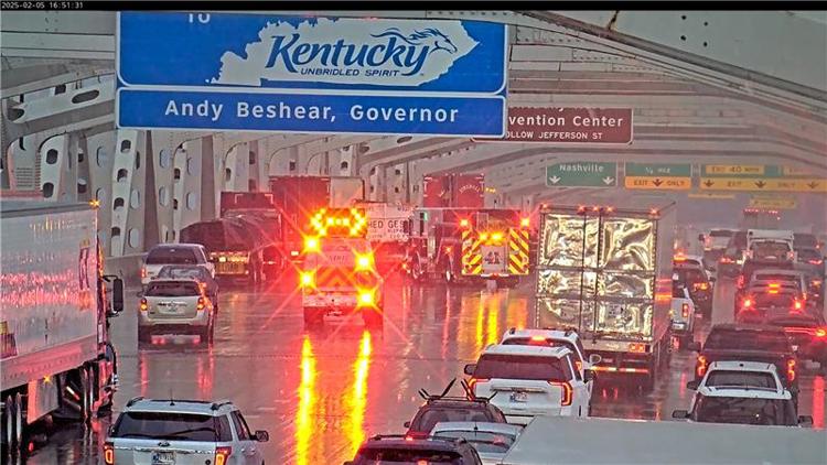 Lanes blocked after crash on Kennedy Bridge | whas11.com