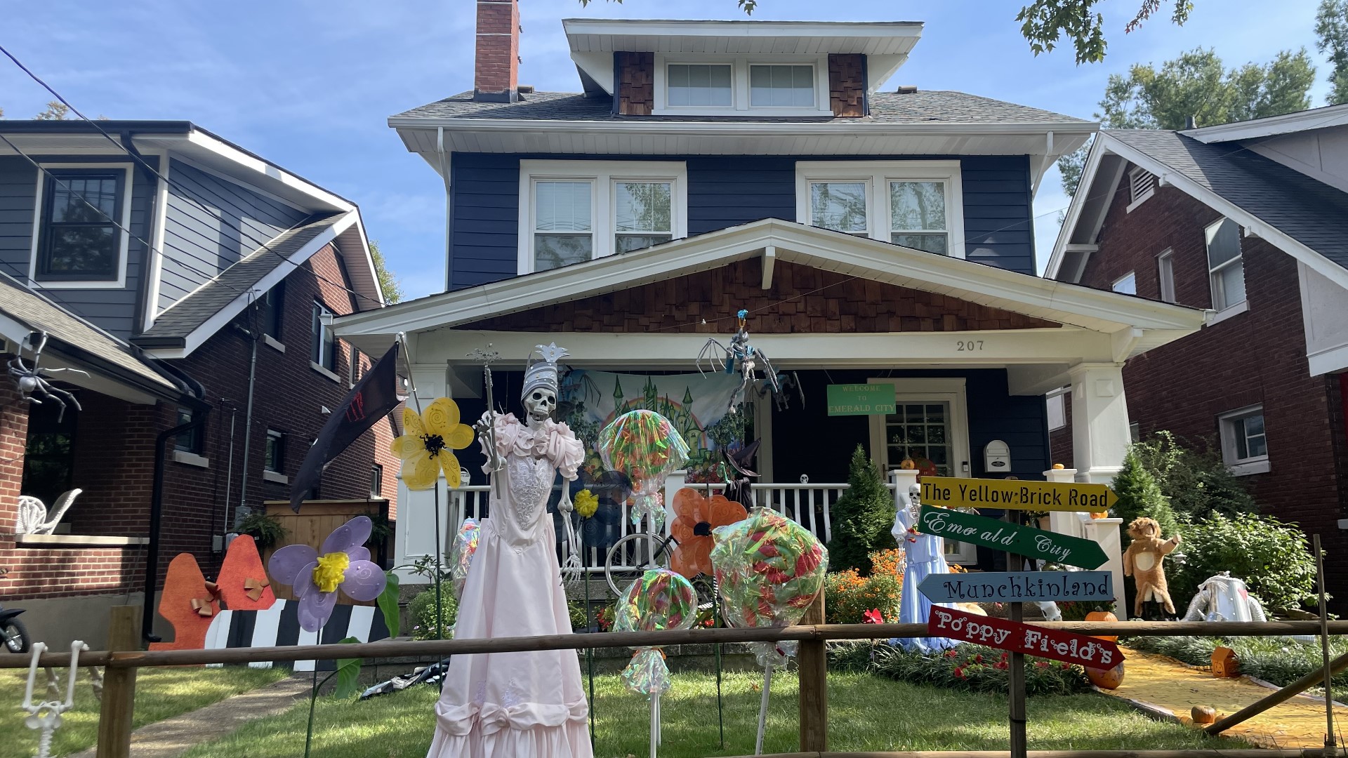 Hillcrest Avenue Halloween Street houses, decorations: Photos | whas11.com
