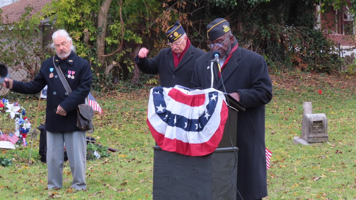 Louisville's Week of Valor concludes at Greenwood Cemetery | whas11.com