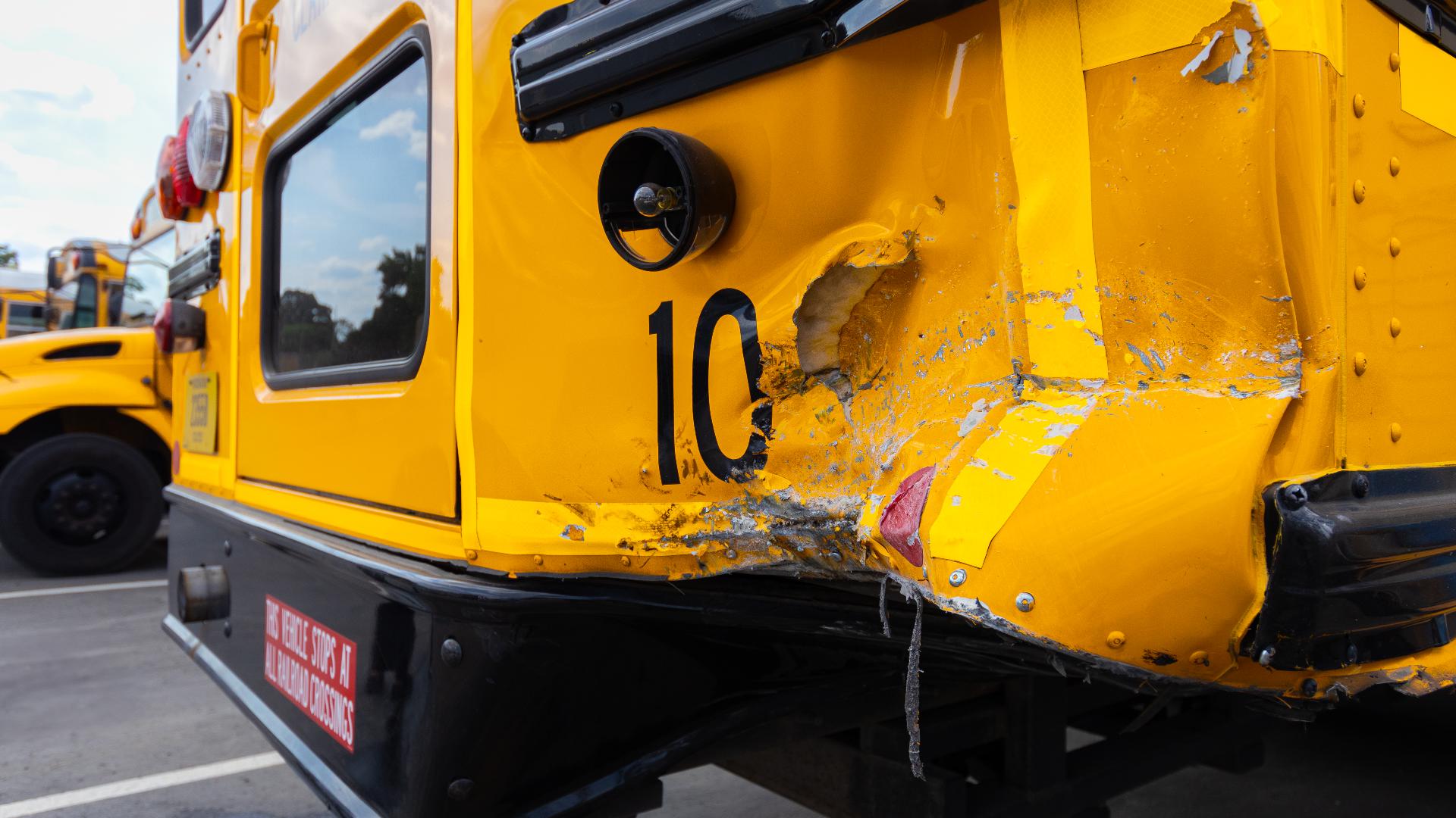 Clarksville bus driver hailed a hero | whas11.com