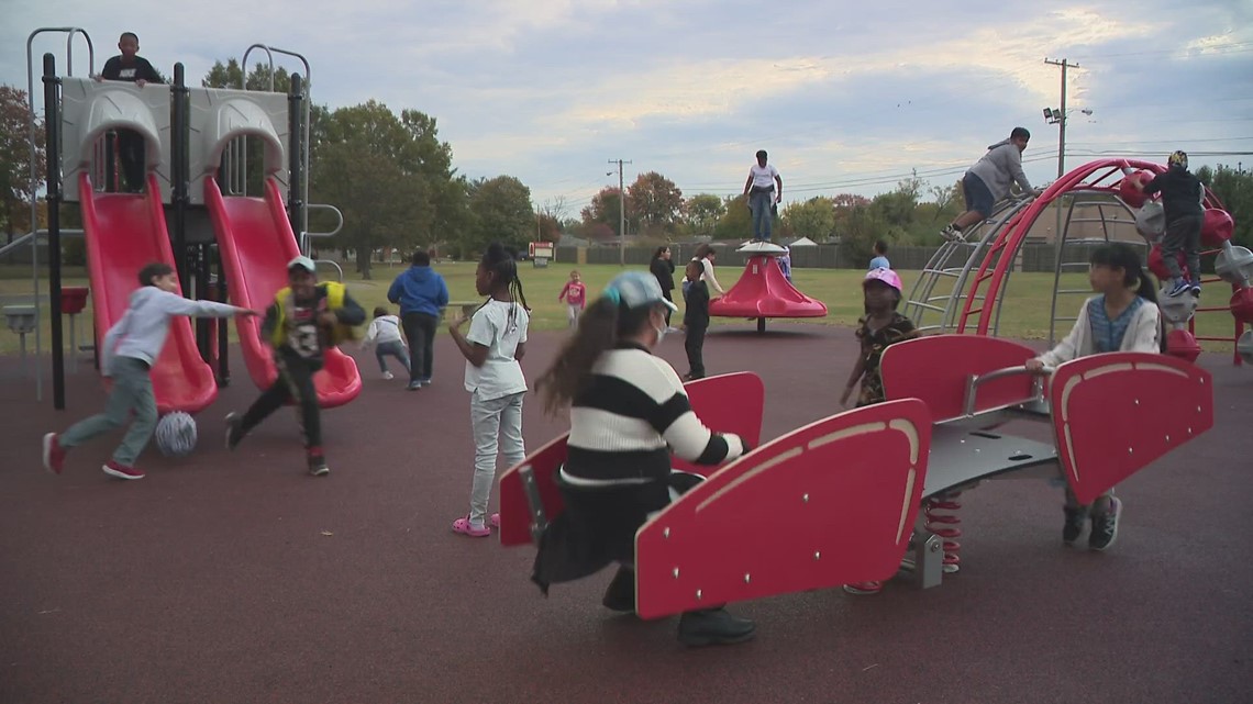 New playground opens at Hartstern Elementary School | whas11.com
