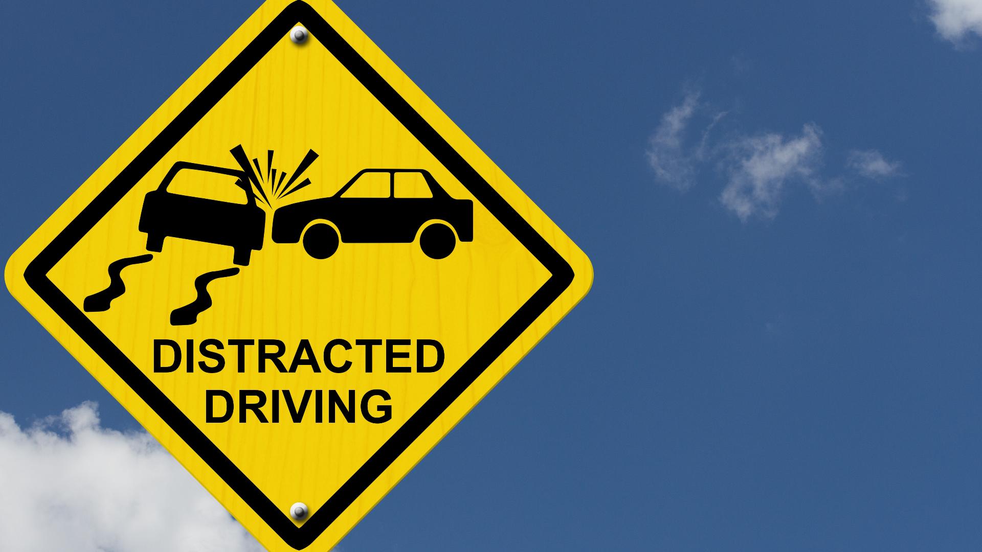 State senator files bill to curb distracted driving | whas11.com