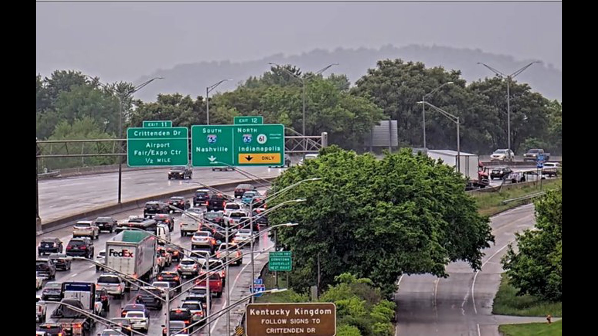 Semi Crash on I-264 leaves interstate backed | whas11.com