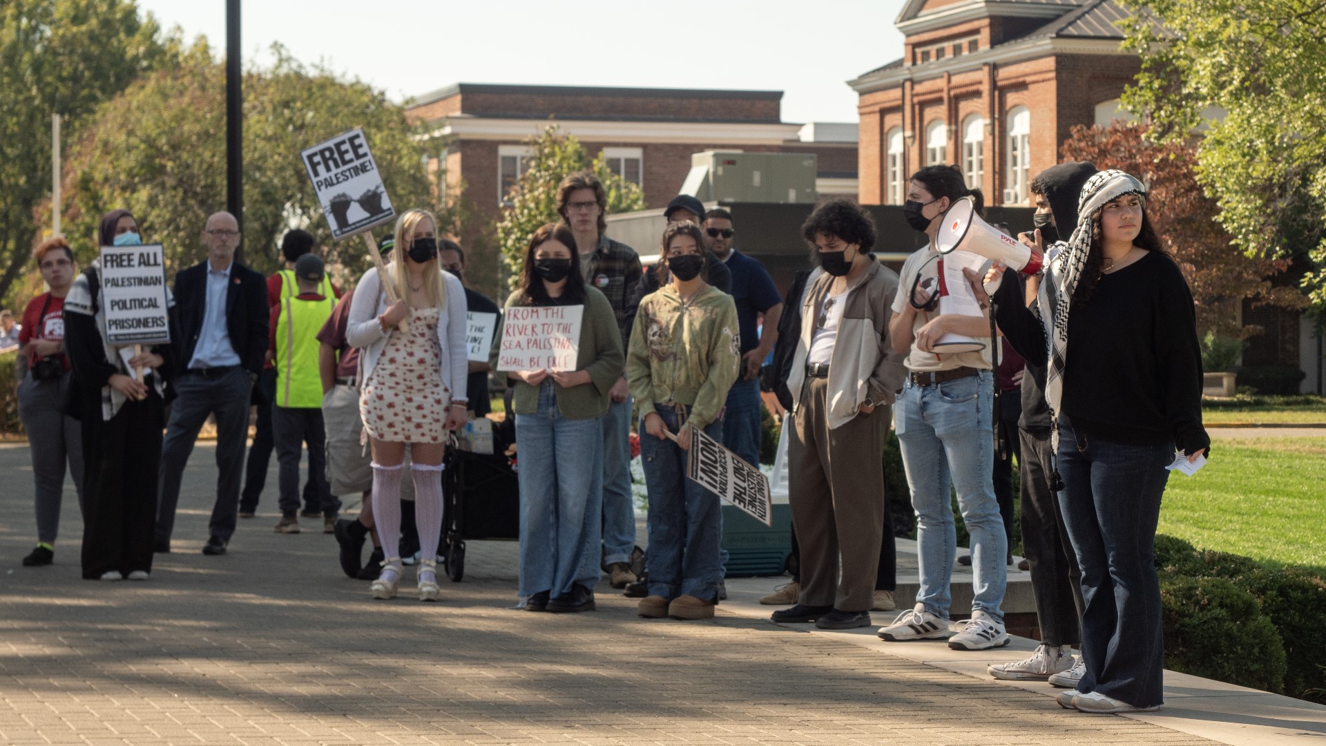 Student groups protest Palestinian treatment | whas11.com