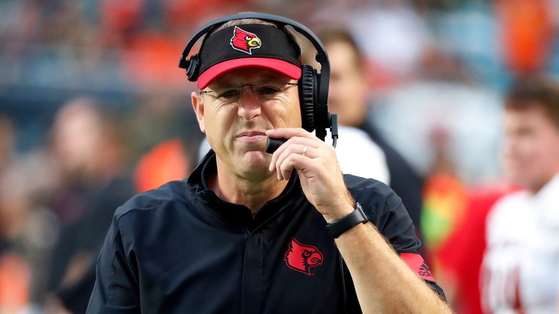 UofL football's Satterfield interviewed for South Carolina job | whas11.com
