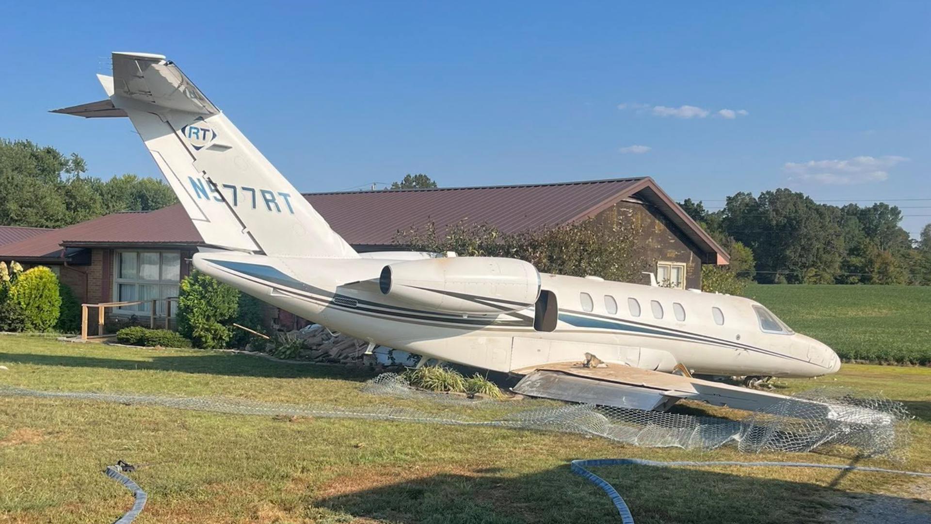 Small plane crashes into Mayfield home, Kentucky sheriff says | whas11.com