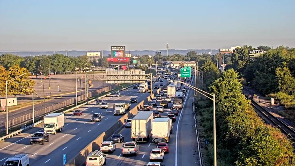 Expect delays on I-65 North in Louisville on Wednesday due to multiple crashes | whas11.com