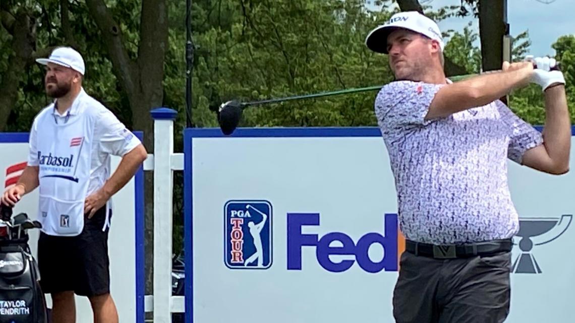 Lucas Glover stays hot with new long putter | whas11.com