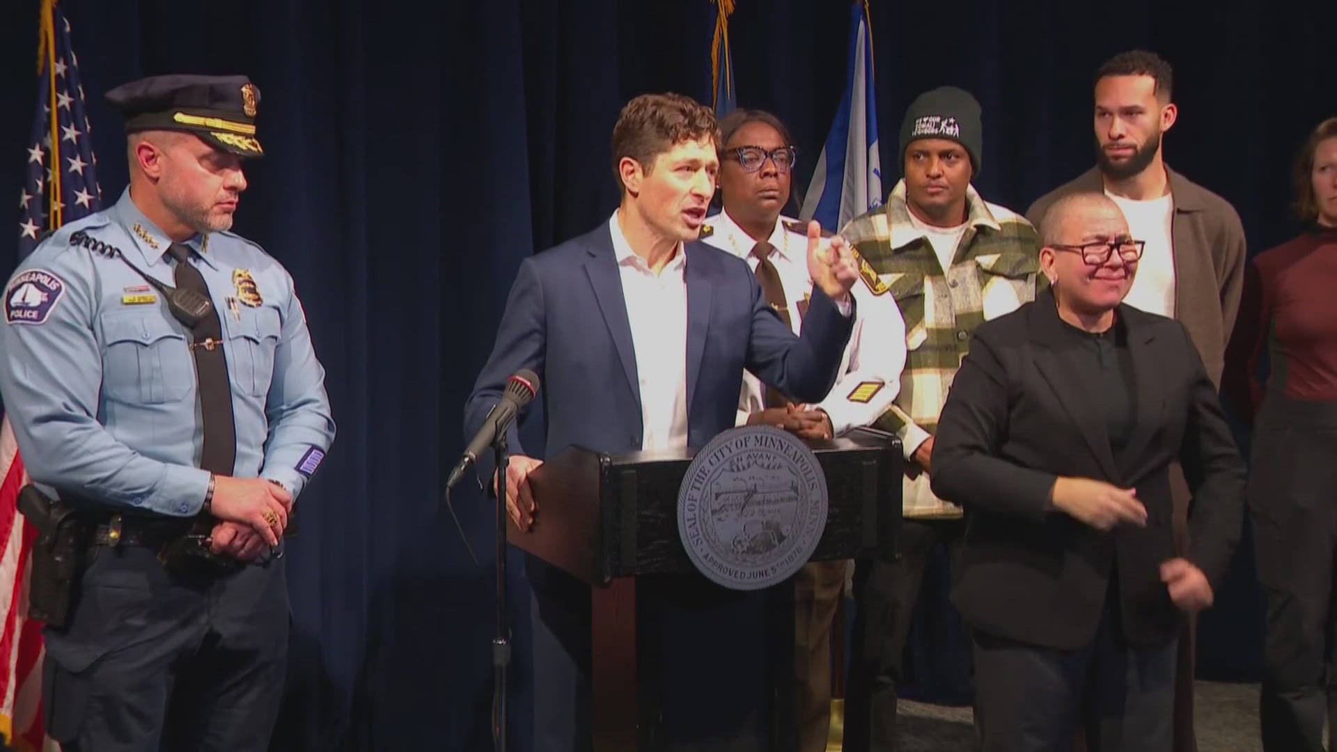 ICE agent kills protester in Minneapolis; mayor condemns federal ...