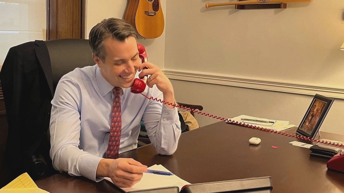 Yes, Congressman Morgan McGarvey is calling Louisville residents ...