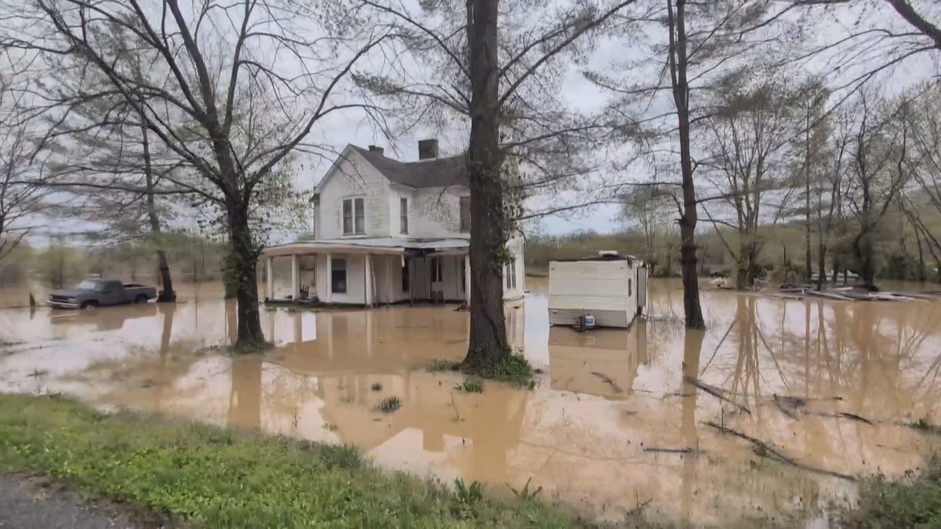 Kentucky still waiting on federal aid weeks after historic flooding ...