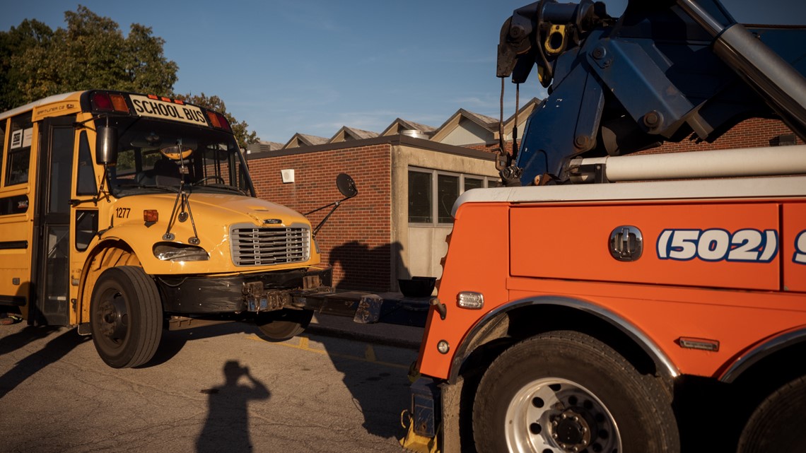 8 students injured in crash involving JCPS bus | whas11.com