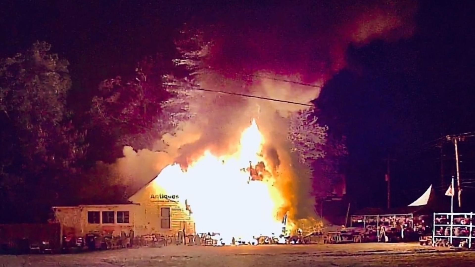 Community rallies to support Oldham County antique shop after fire ...