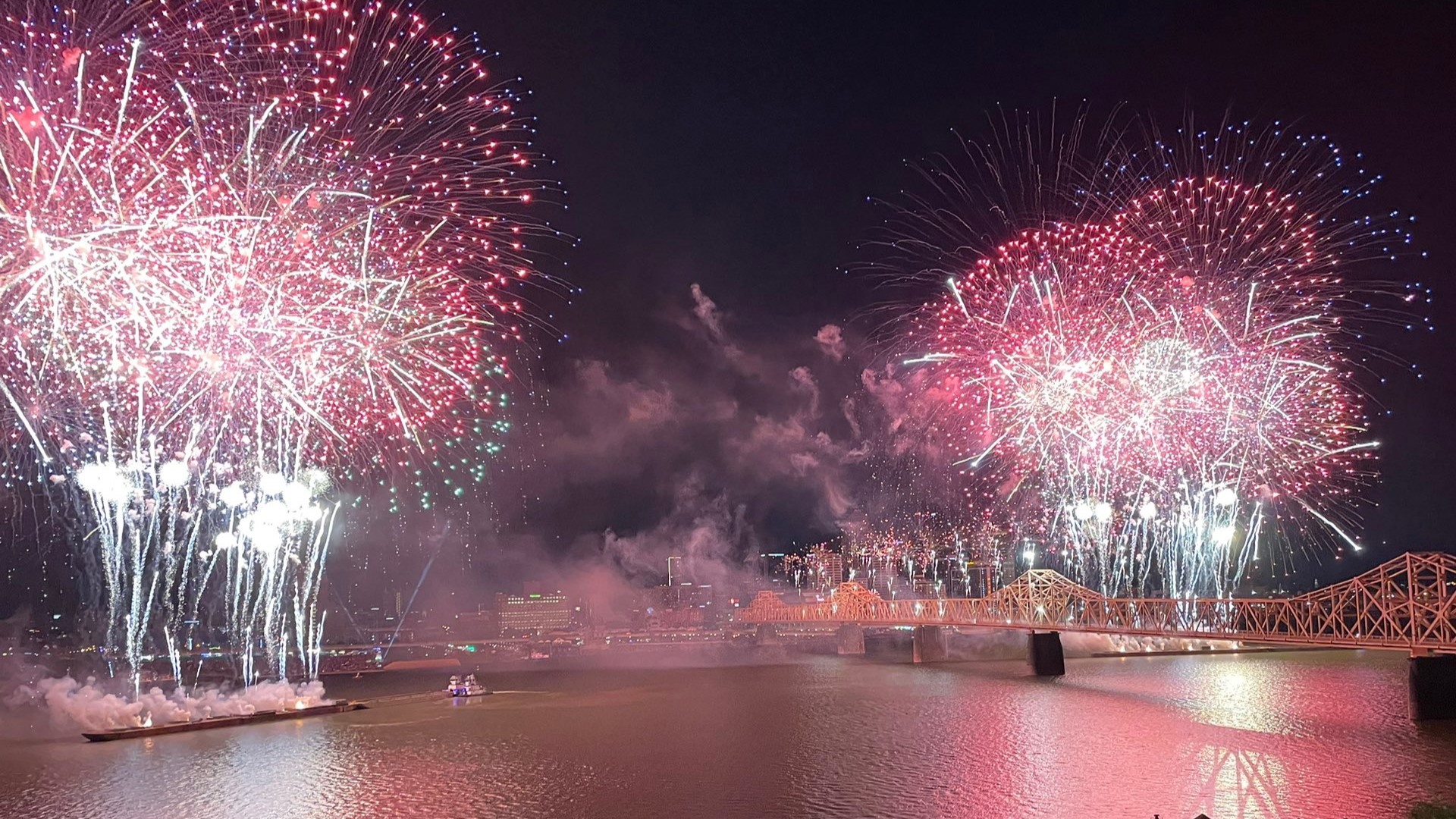 Theme announced for 2024 Thunder Over Louisville | whas11.com