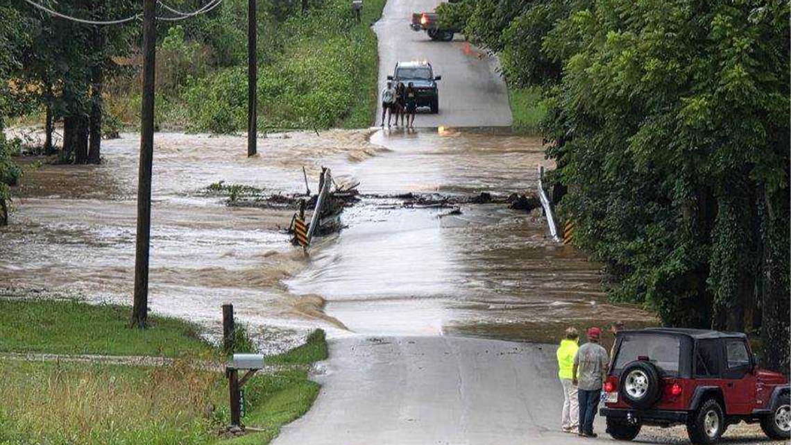 Flash flooding in New Pekin, Indiana sweeps away camper | whas11.com