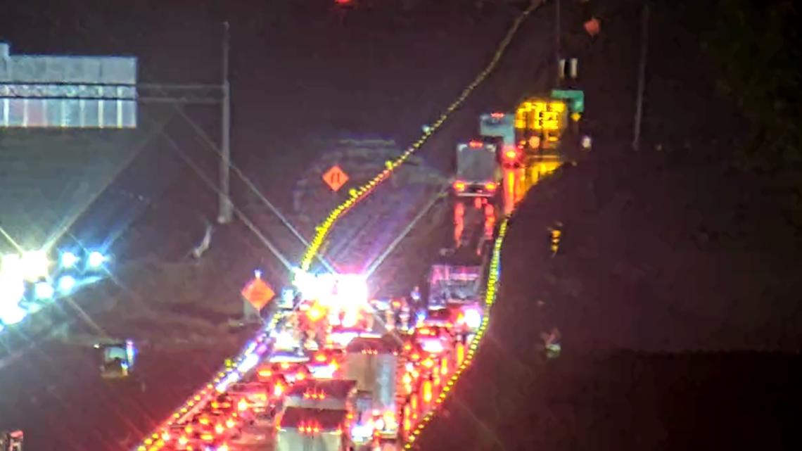 Louisville interstate reopens Wednesday morning after crash | whas11.com