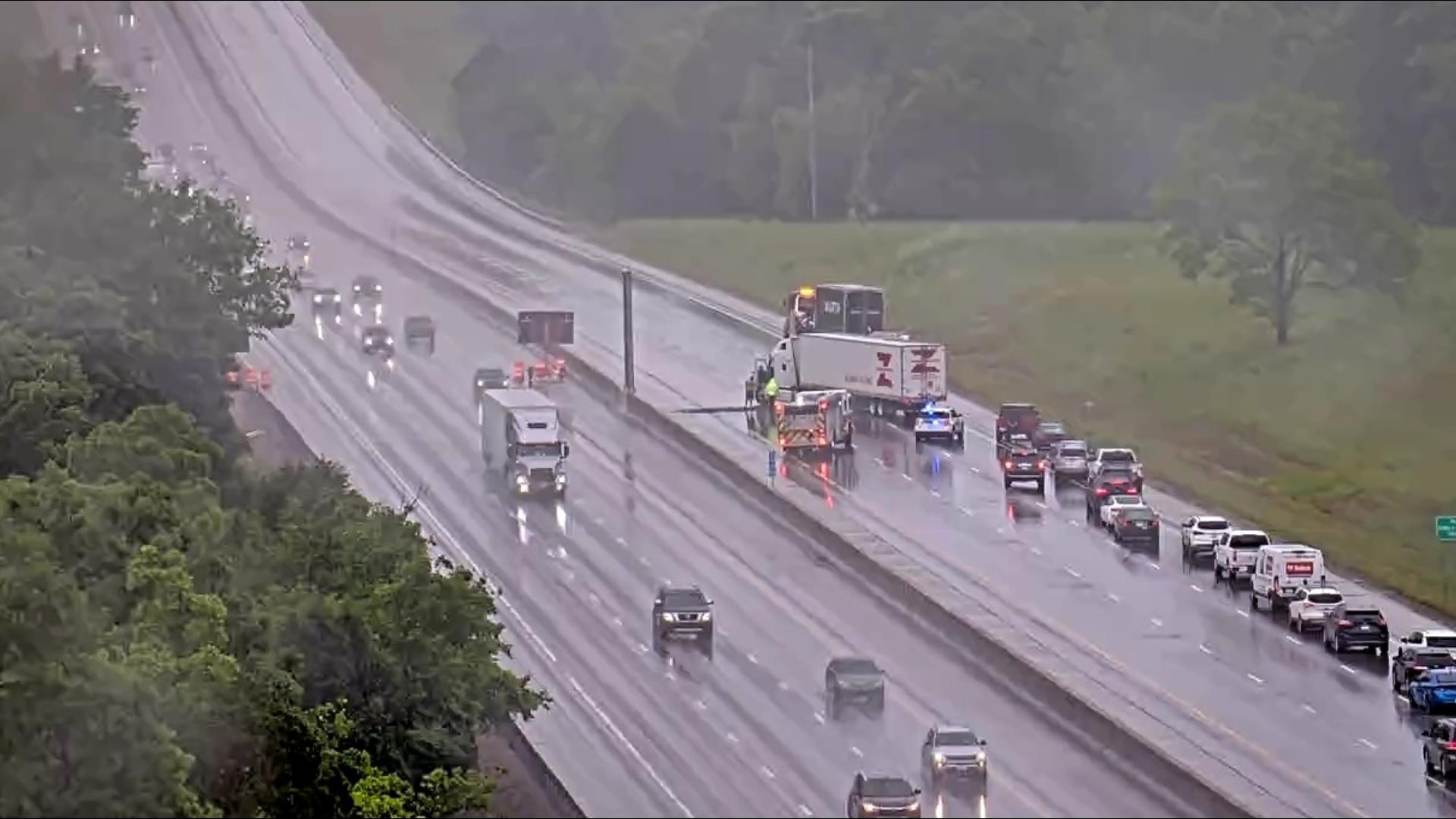 Traffic delays on I-64 East near Simpsonville due to jackknifed semi ...