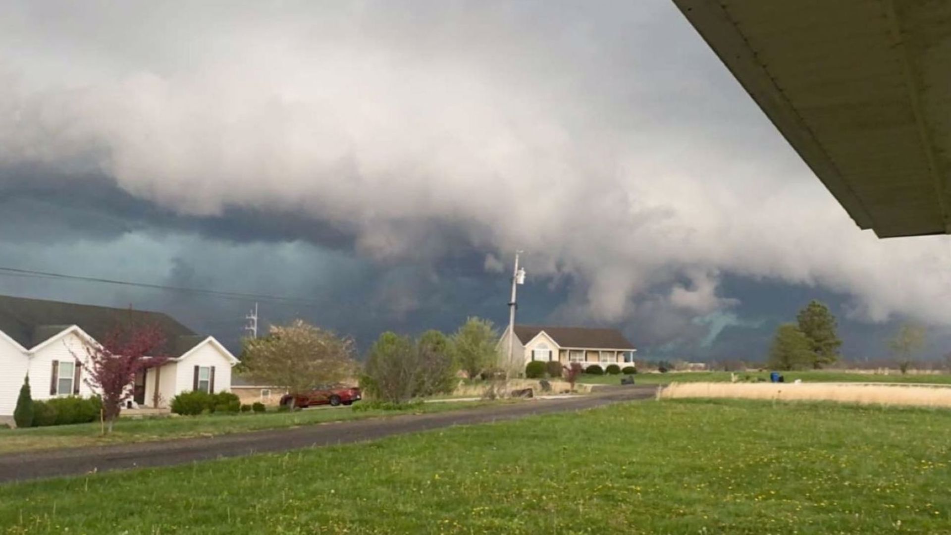 Storm damage, tornado reports for Louisville, southern Indiana | whas11.com