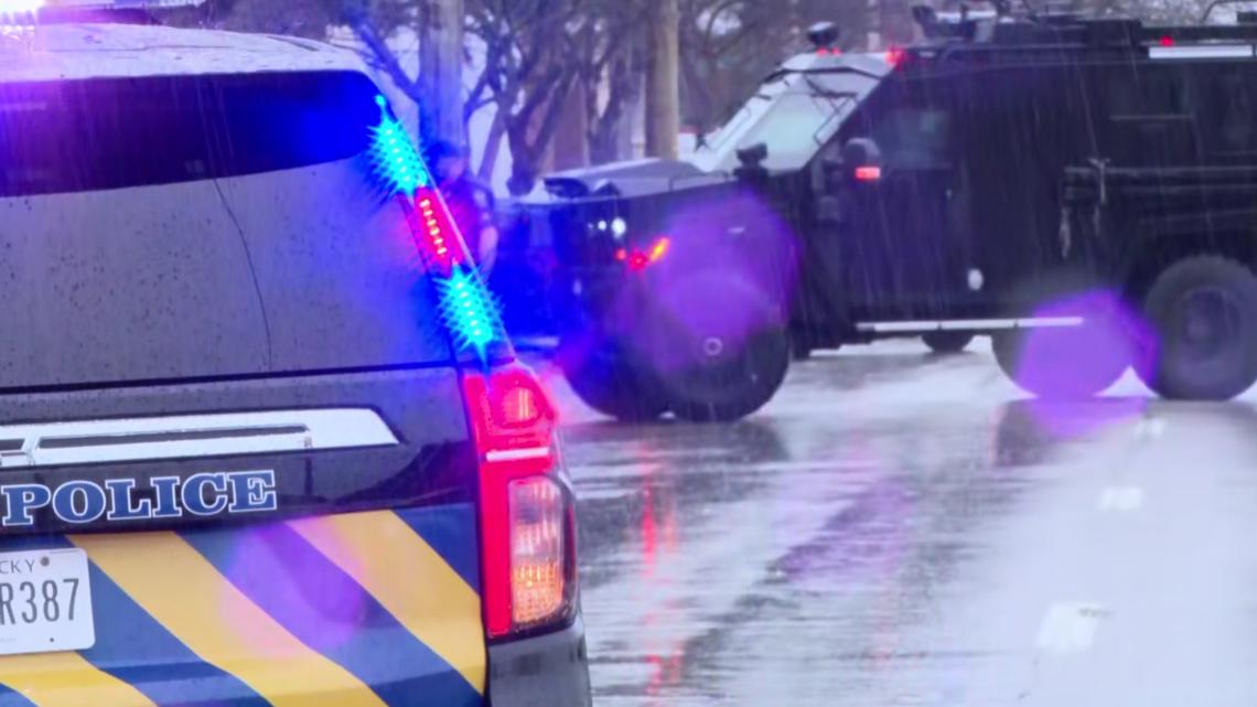 RiverLink: New toll rates for Kentuckiana bridges start in July ...