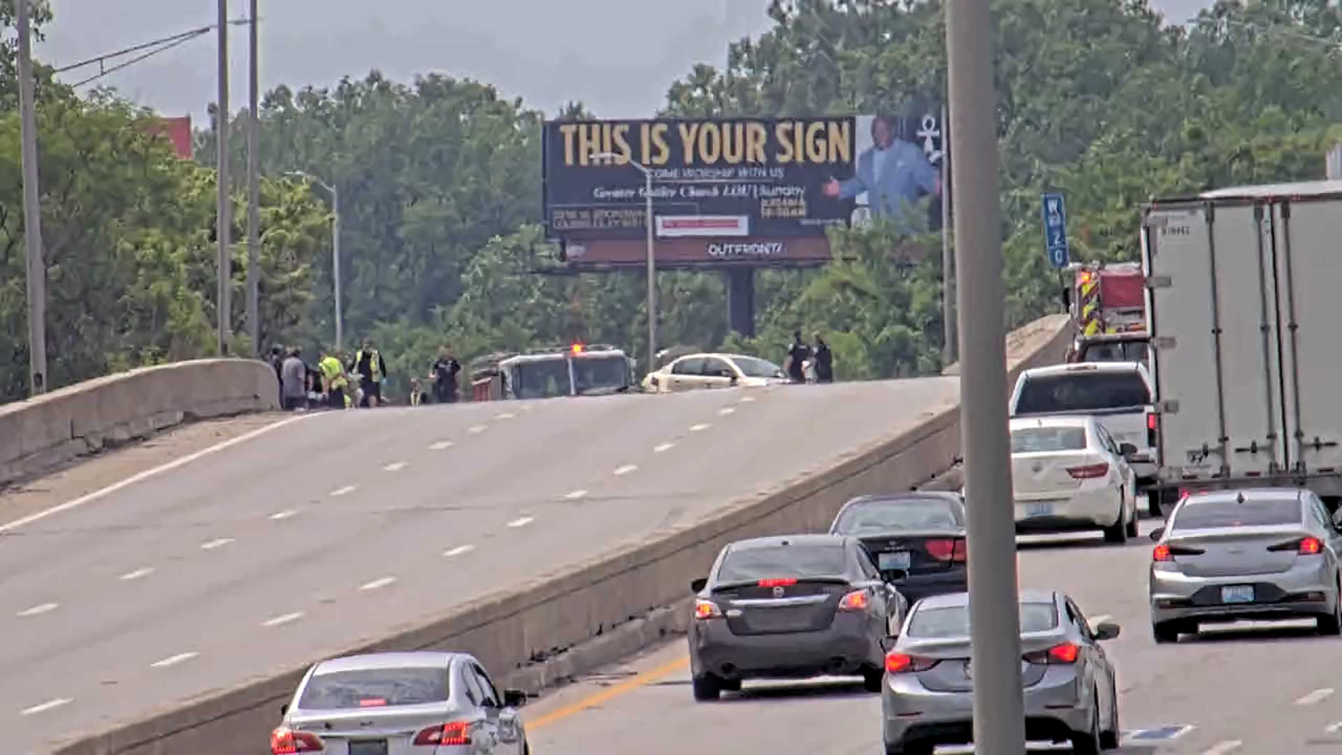 Child seriously injured in multi-vehicle crash on I-64 near Portland ...