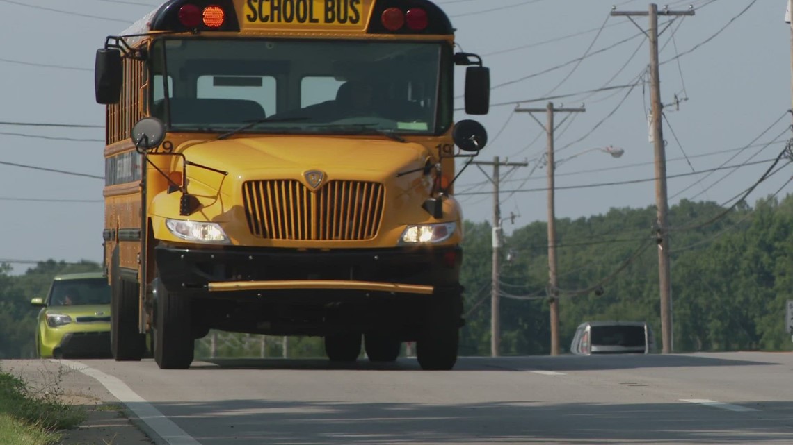 JCPS parents eagerly await bus tracking app | whas11.com