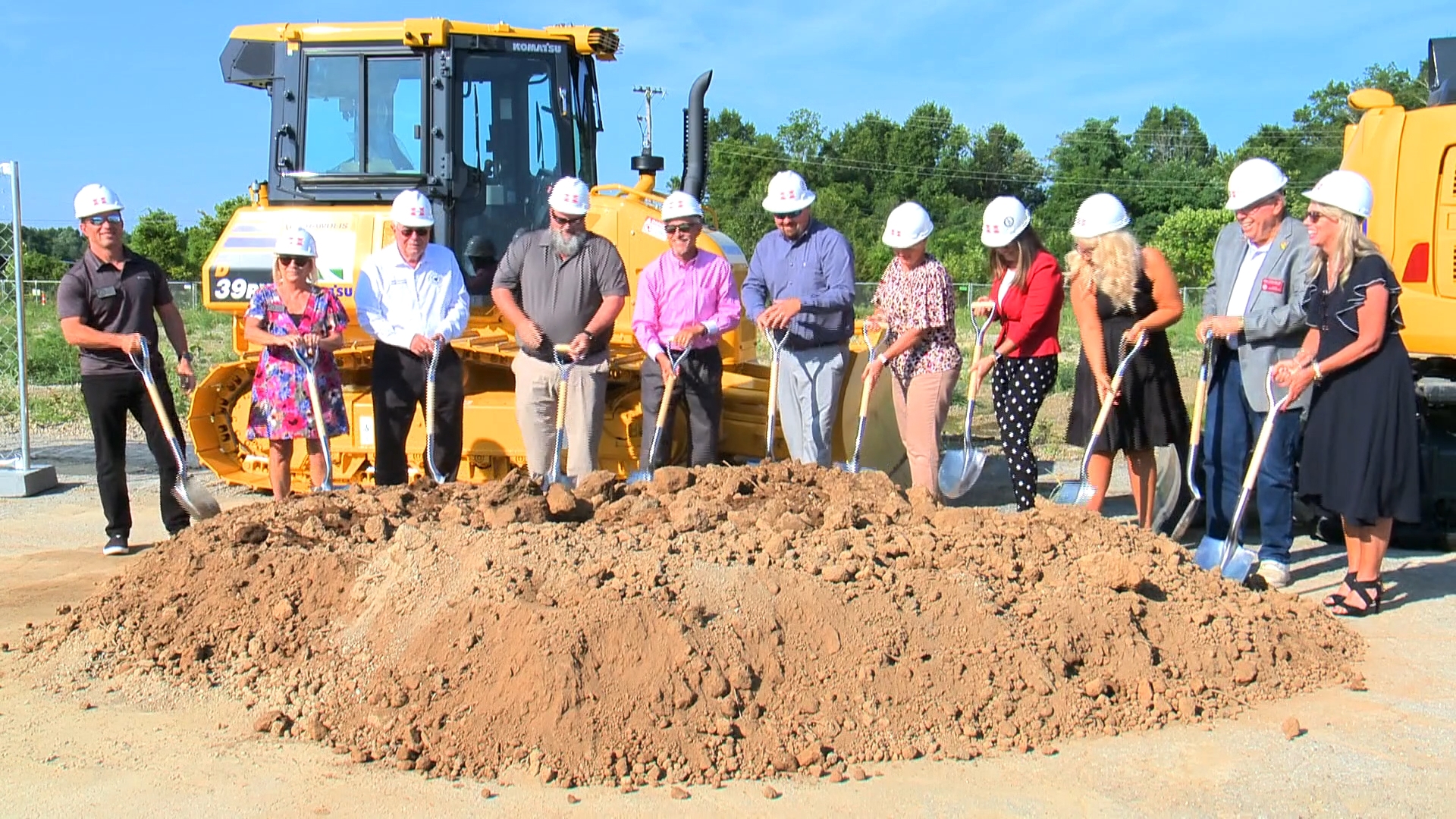 Mayor Cubero boosts Shepherdsville's cultural unity | whas11.com